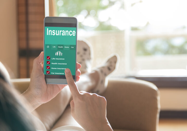 How to buy life insurance in Hong Kong? 4 must-know channels | Bowtie